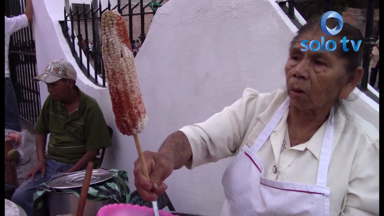 Tradicional Venta de elotes en las ferias de Taxco. - YouTube