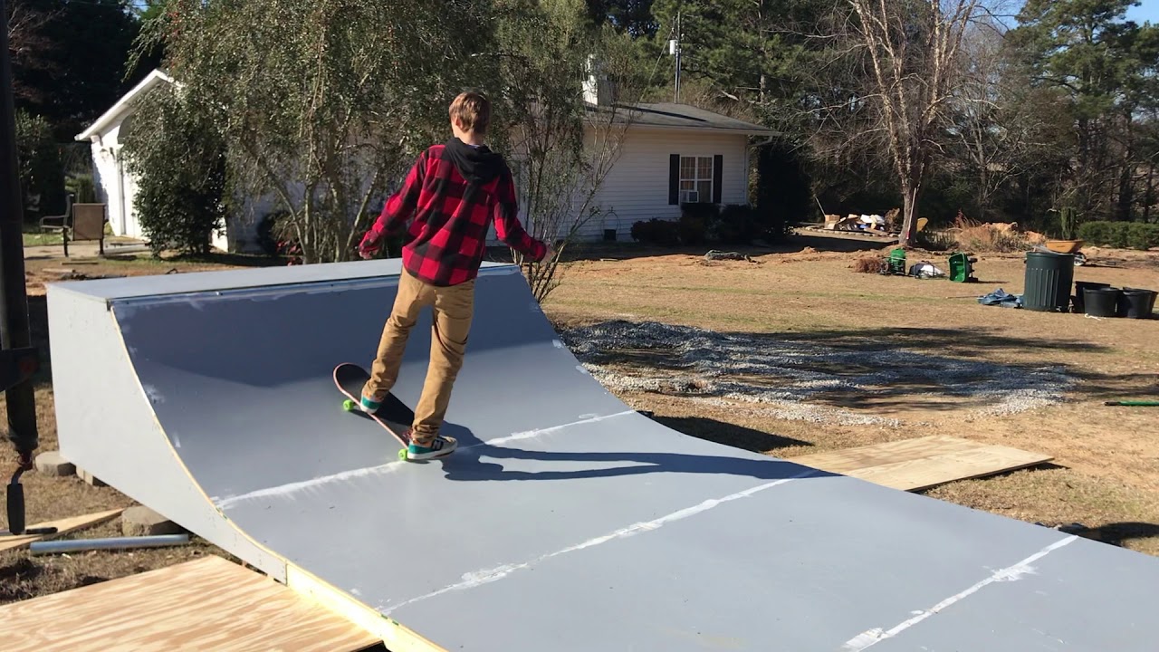 Freedom's Christmas Present 2020 - Mini Ramp Build - YouTube
