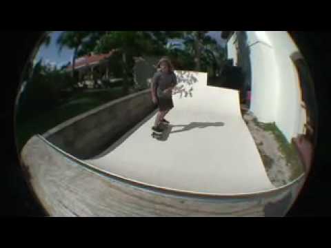 Ethan Clothier Booty Mixx on the mini - YouTube