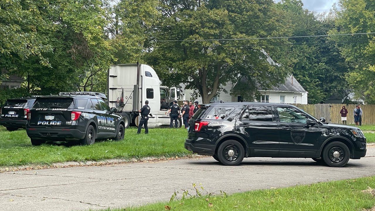 Saginaw MI (STAND OFF) Scene PA COMMANDS - YouTube