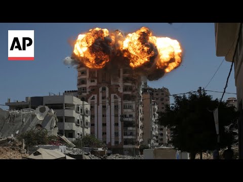 Israel destroys buildings in Gaza City after warning residents to leave
