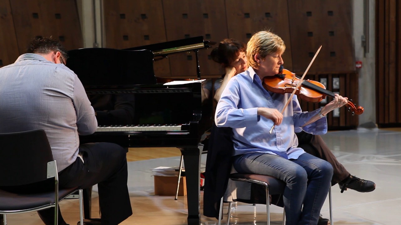 Blas Lunchtime Concert - Eileen O'Brien and Ryan Molloy - YouTube