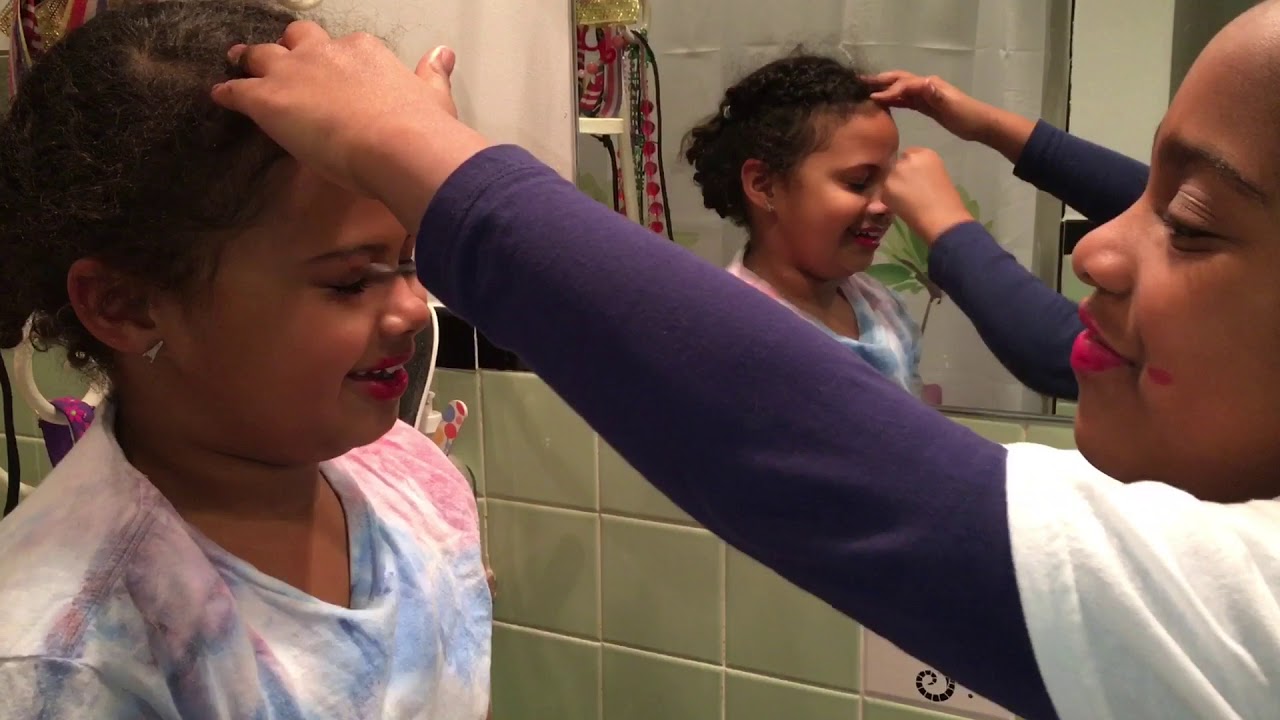 Mila’s World: Ep. 35 | Challenge Make-Up - YouTube