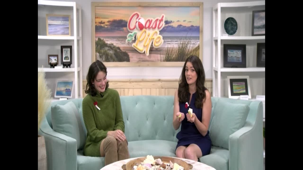 Joke Jar with Paige Marley and Leah Rizzo - YouTube