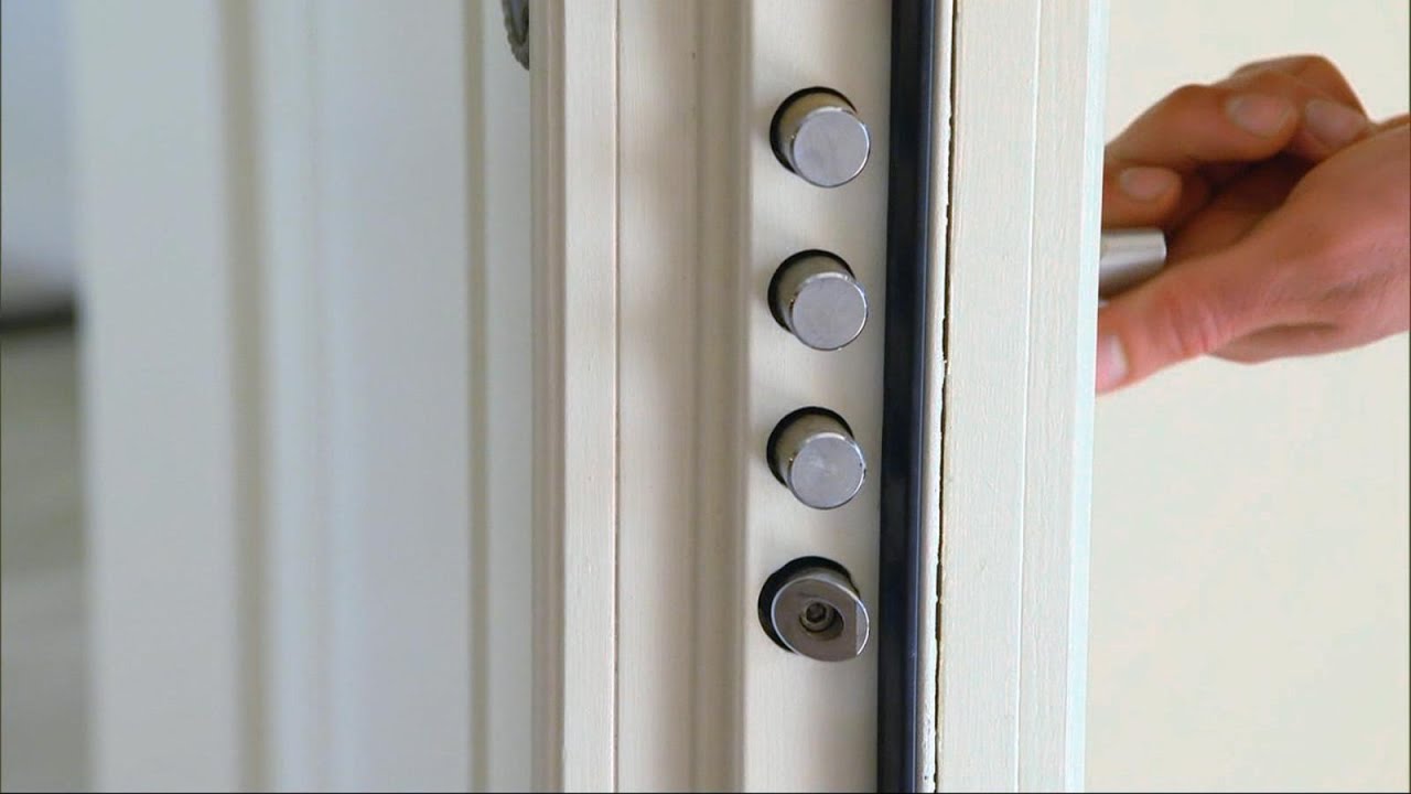 Inside One of the Safest Houses in America - YouTube