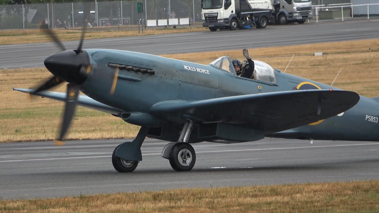 Incredible SUPERMARINE Spitfire PR19 departs Farnborough - YouTube