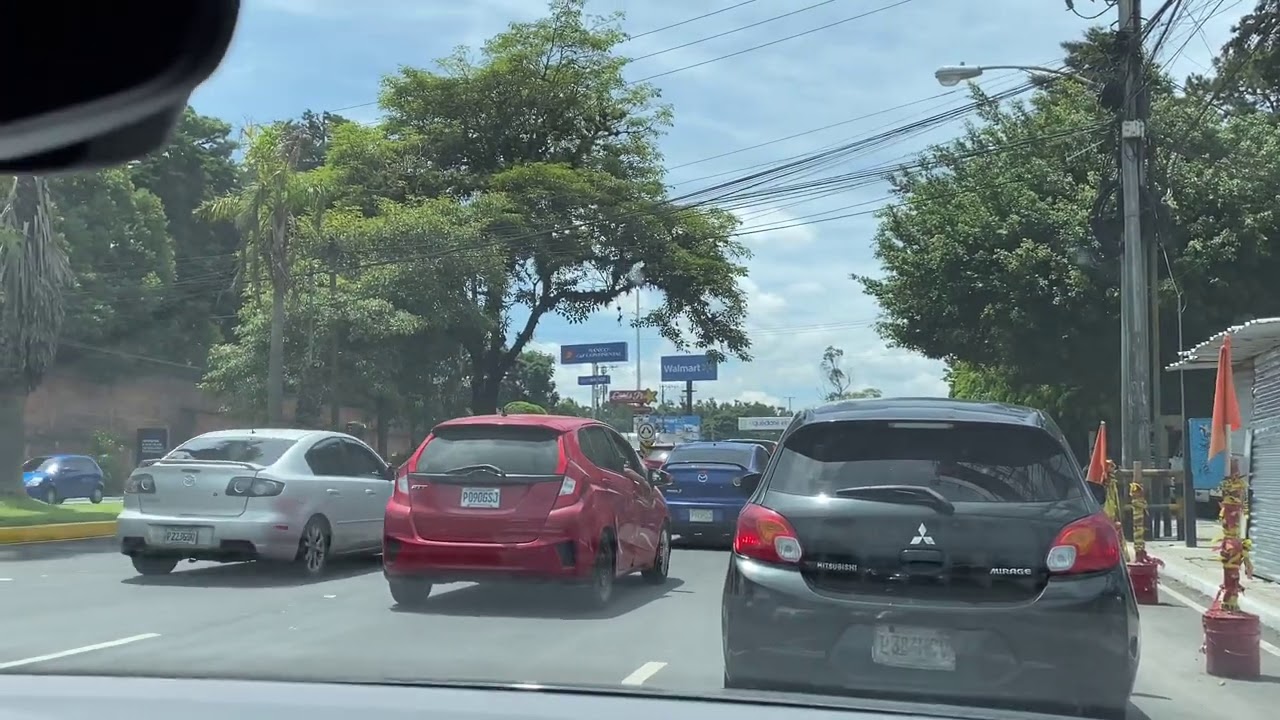 Recorrido en Condado Naranjo en la Ciudad de Guatemala - YouTube