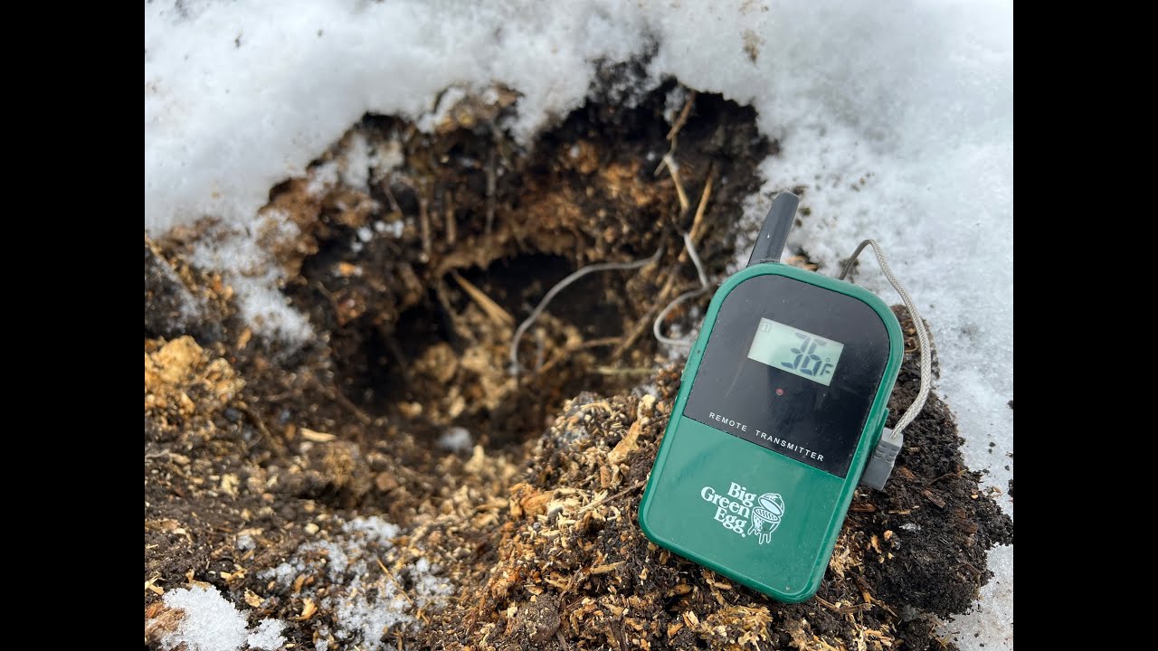 Winter Compost Update | Indoor & Outdoor Cold Weather Compost Piles ...