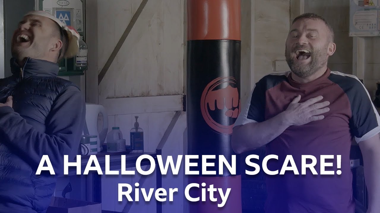 Jordan Young Gives Stephen Purdon A Halloween Scare! | River City | BBC ...