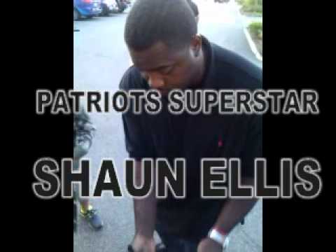 Shaun Ellis signing autographs - YouTube