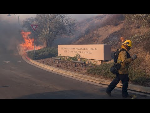 Watch live: California firefighters battle wildfire surrounding Reagan ...
