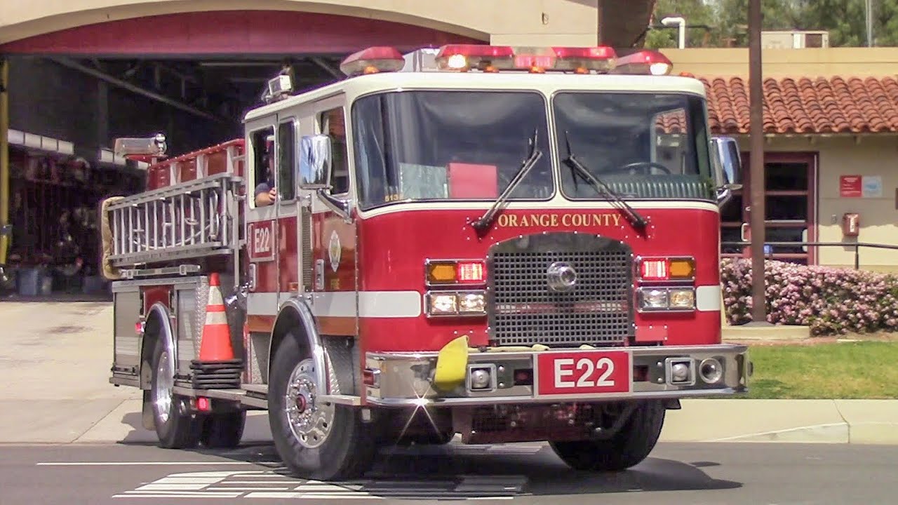 (Timberwolf Siren) OCFA Engine 22 - YouTube