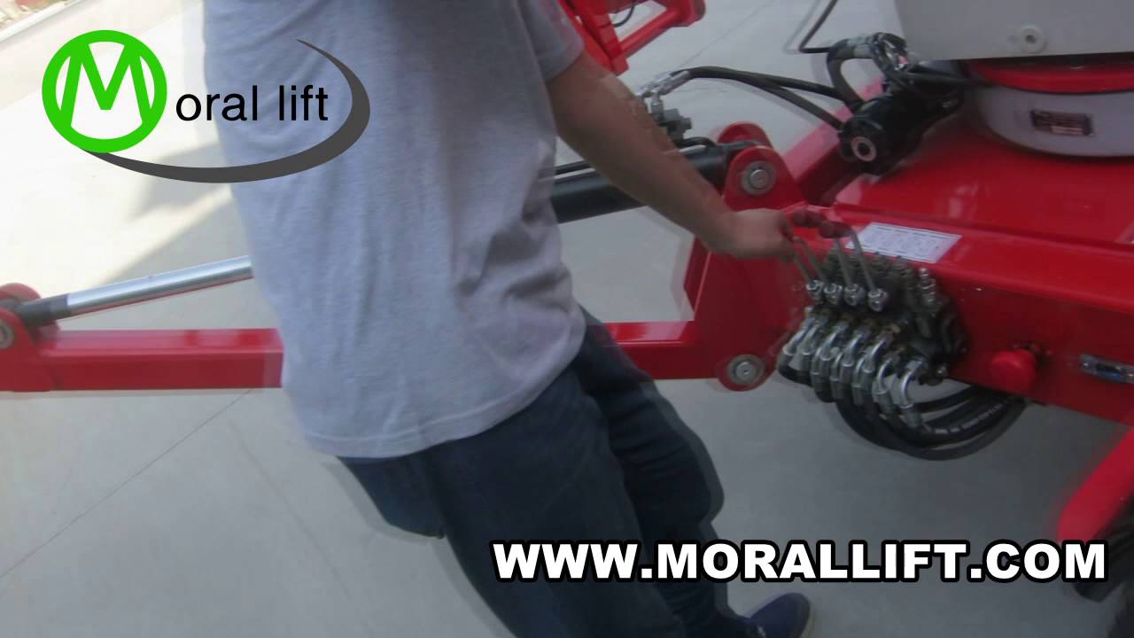 Telescopic Boom Lift---open hydraulic legs - YouTube