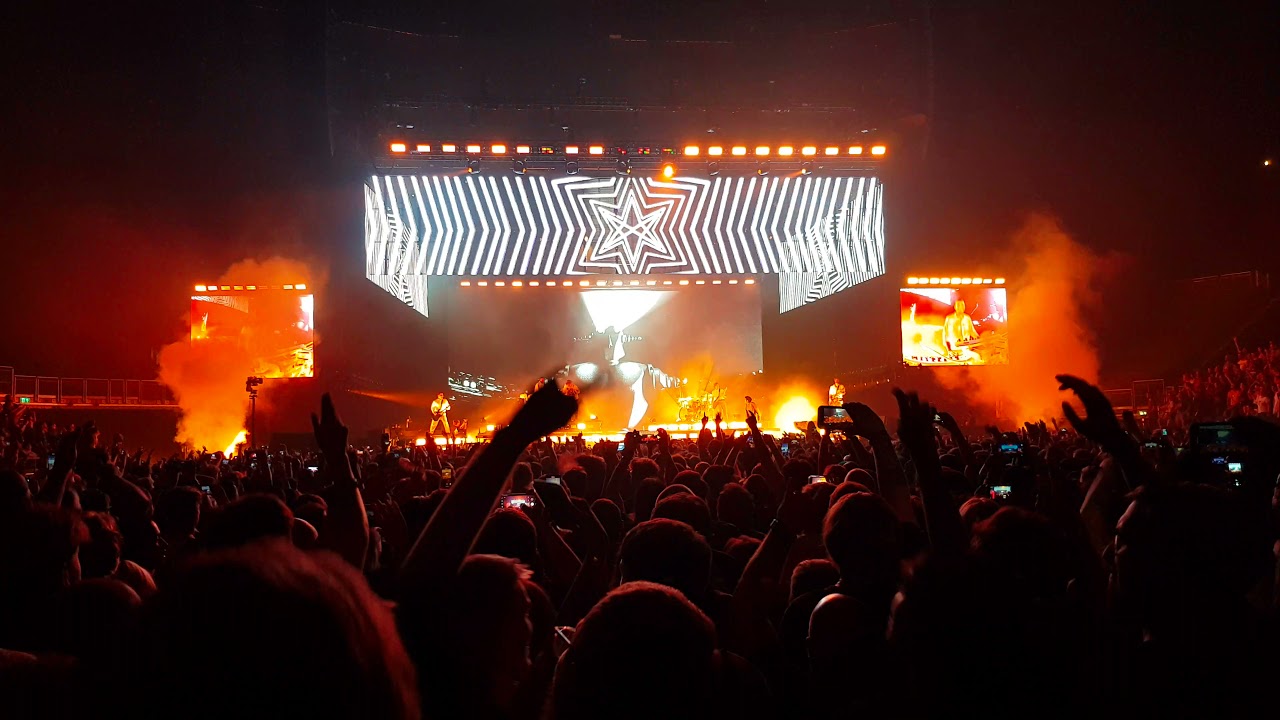 OBEY (ft.YUNGBLUD) - FULL - Bring Me The Horizon - O2 London 26/09/21 ...