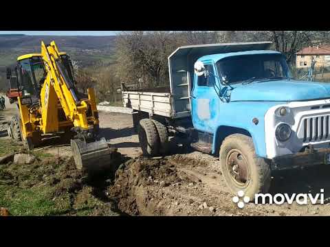 JCB bagger and Gaz 53 / Газ 53 и JCB багер