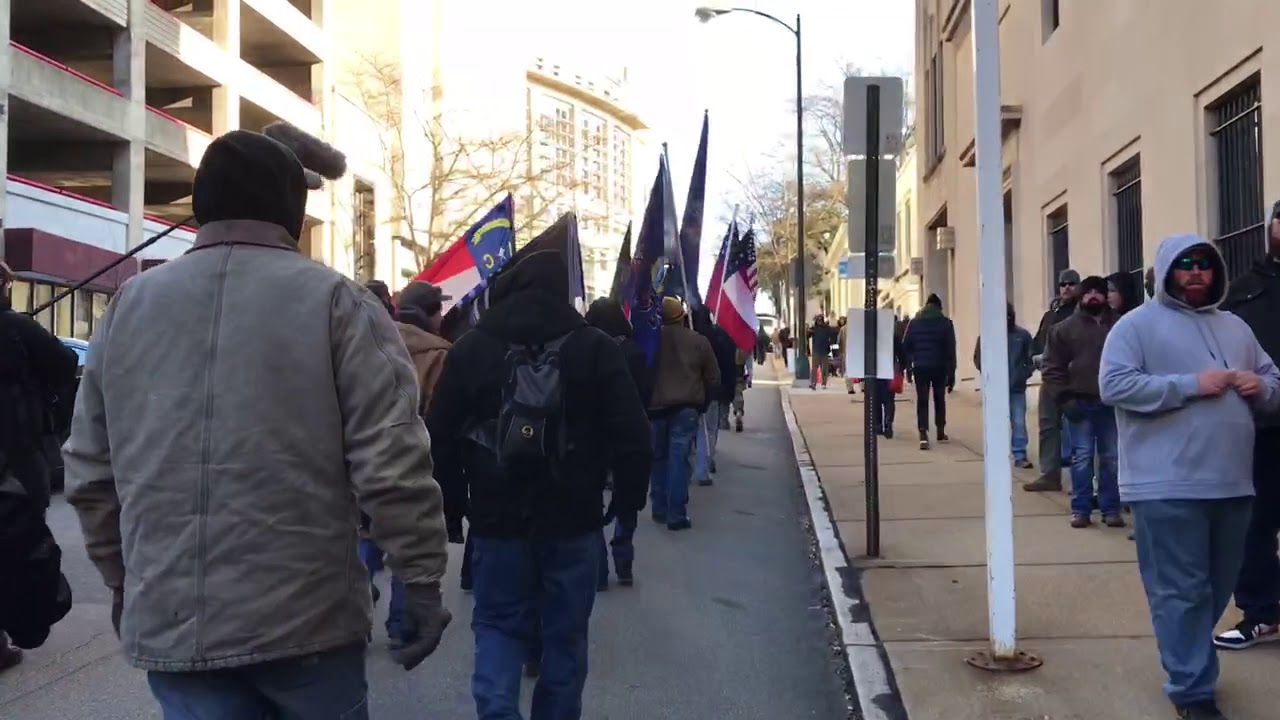 Protesters marching at VA 2A Rally, 1/20/20 - YouTube