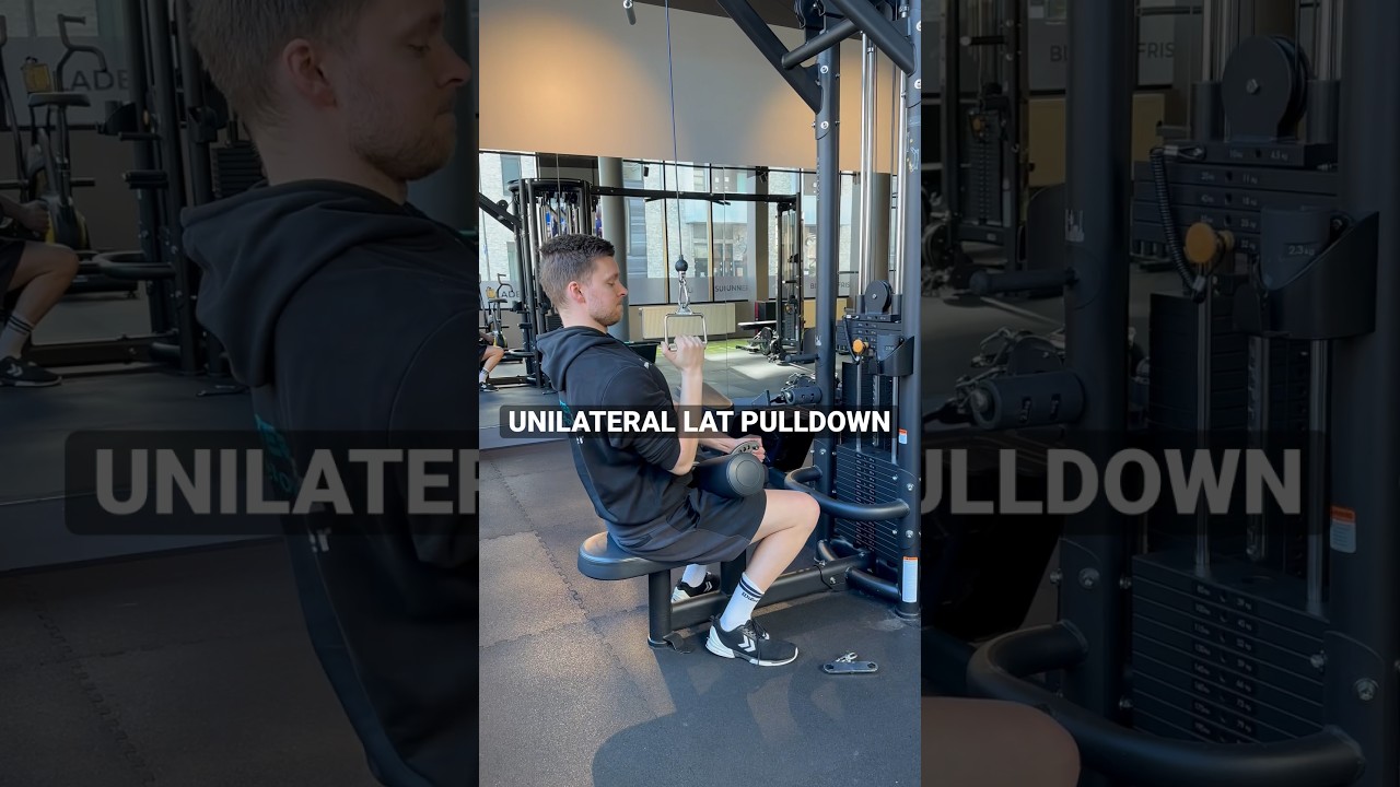 Unilateral Lat Pulldown #backexercises - YouTube