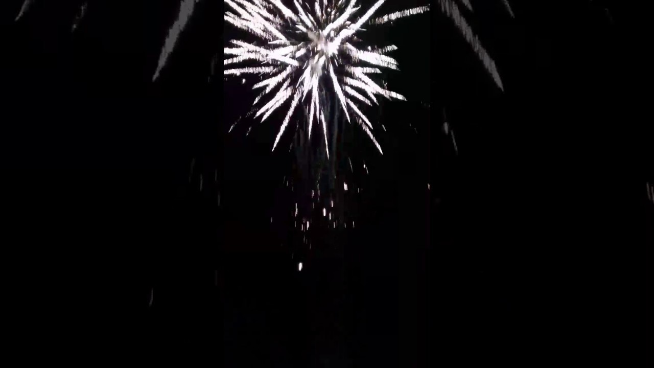 Extreme chaos Wild dragon fireworks - YouTube