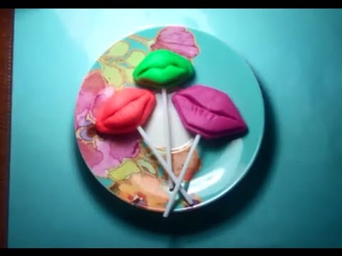 Play-doh lips lollipops - YouTube