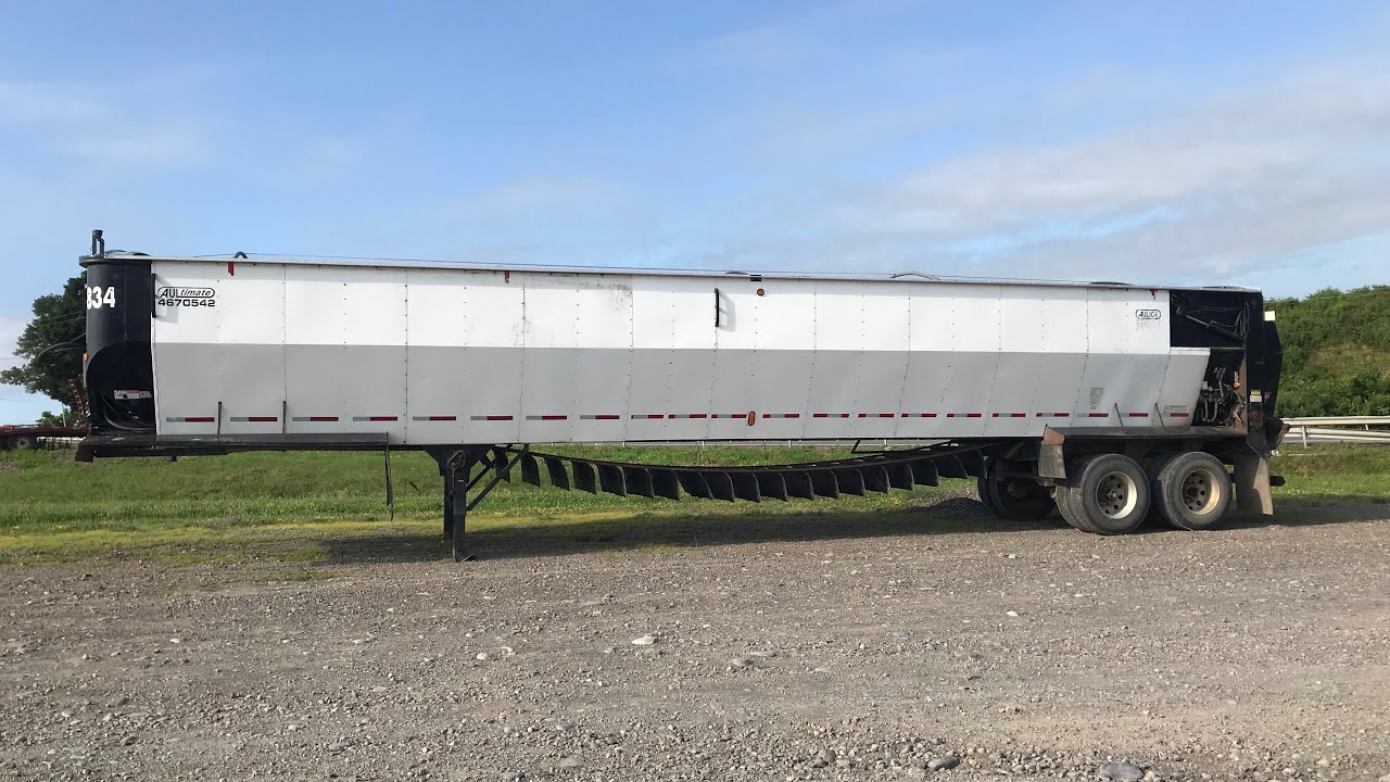Aulick trailer, Broken step ladders, Bunk and Barn update - YouTube