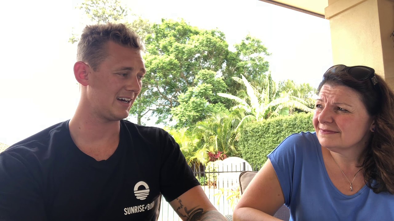 The Story of the Maxi The Lifeguard Books. - YouTube