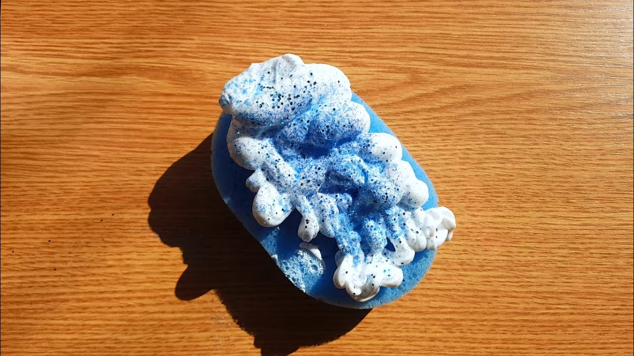 Frozen sponge with shaving foam squeezing & ripping +DRY squeezing ...