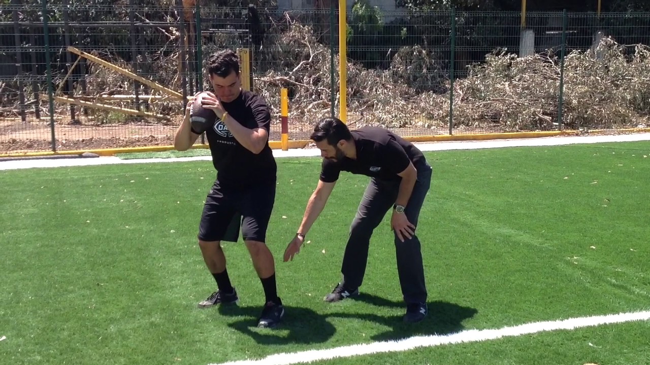 Posición y Drop Back de Quarterback con Diego Ruiz - YouTube