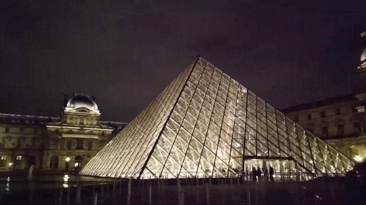 Louvre Night Hyperlapse - YouTube