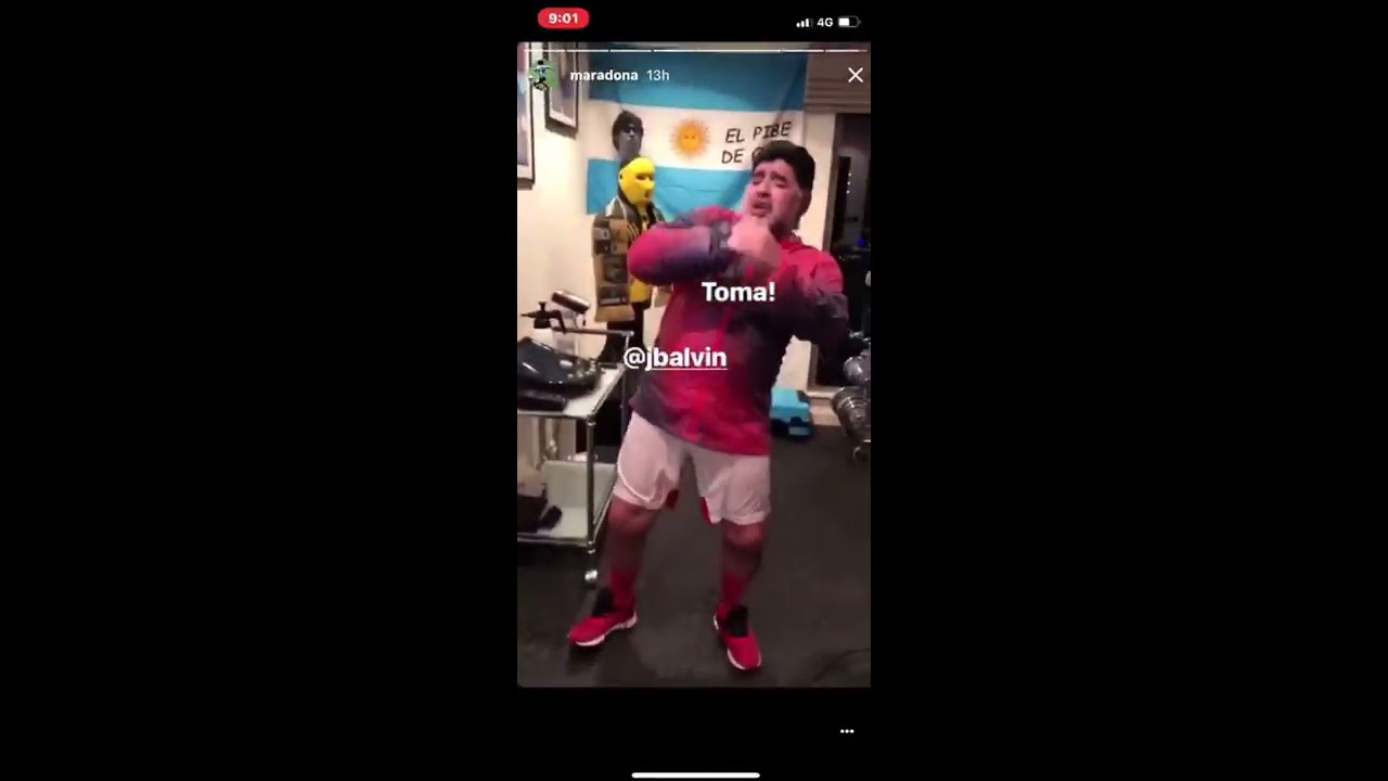 Maradona dancing and training. Maradona bailando y entrenando. مارادونا ...