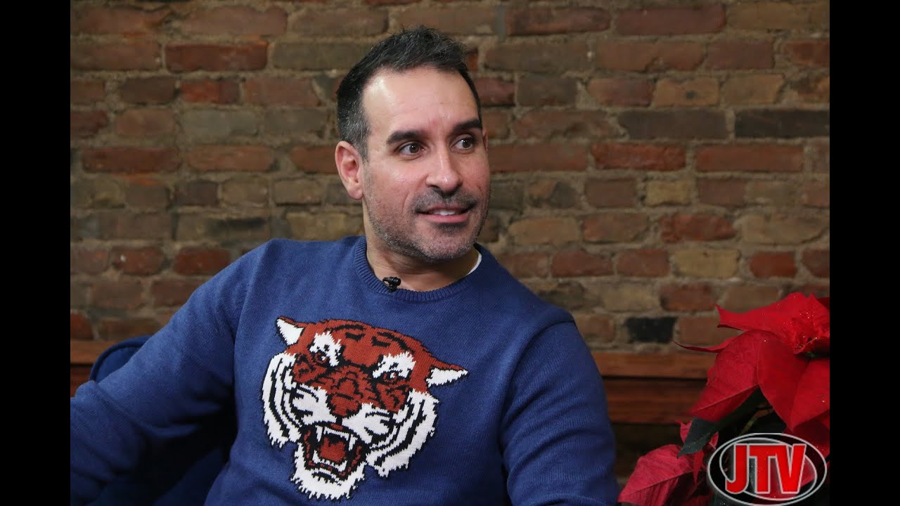 Magician Daniel Martin Announces New Dates for "Drinks & Deceptions ...