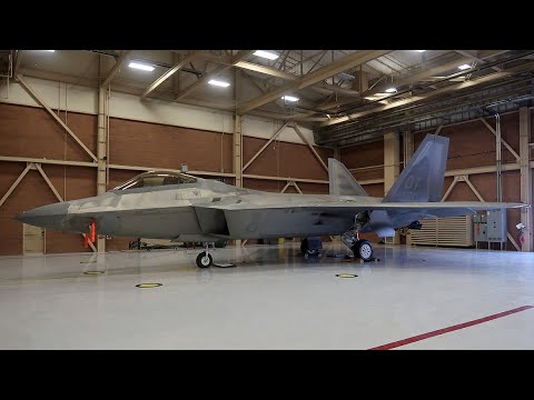 F-22 Raptor Walk around - YouTube