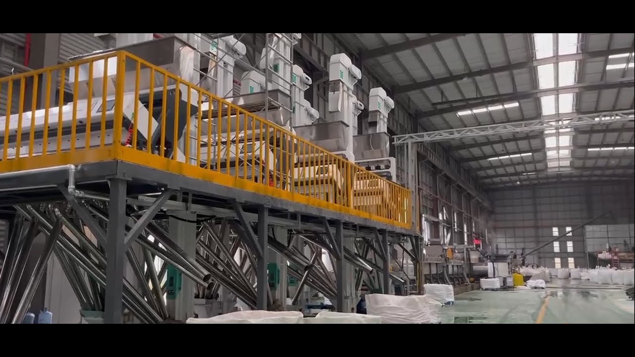 AMD GV Seires Polymer Sorter For Plastic Flakes Color Sorting Case - YouTube