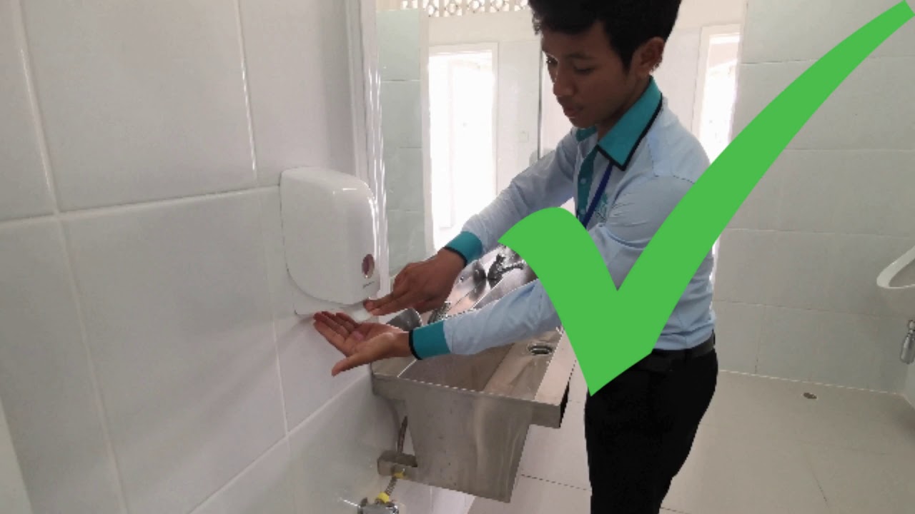 How to use urinal for boys(របៀបប្រើកន្លែងបត់ជើងតូចសម្រាប់ក្មេងប្រុស ...