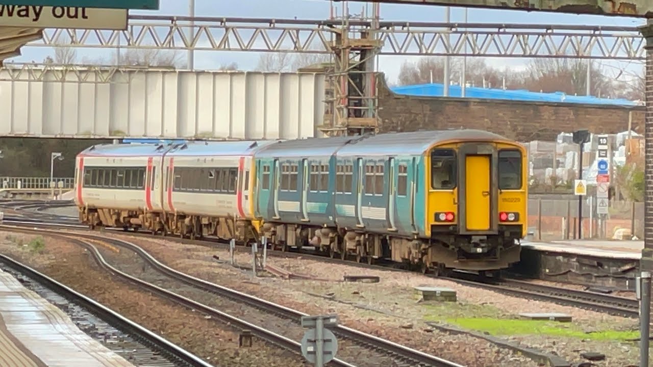 DB 66087 working the Ince & Elton sand train + passenger services at ...