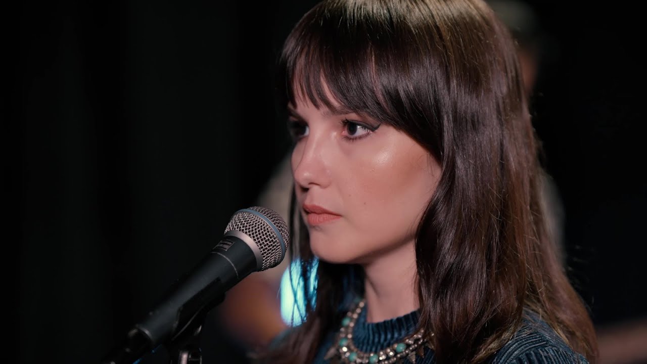 Simge Pınar - Sevgideğer (Live) - YouTube