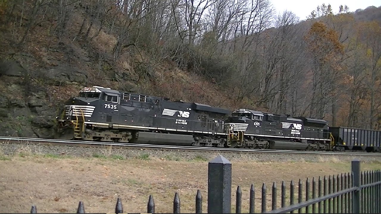 From the Archive Vol. 6 - NS Pittsburgh Line Action 11/10/2013 - YouTube