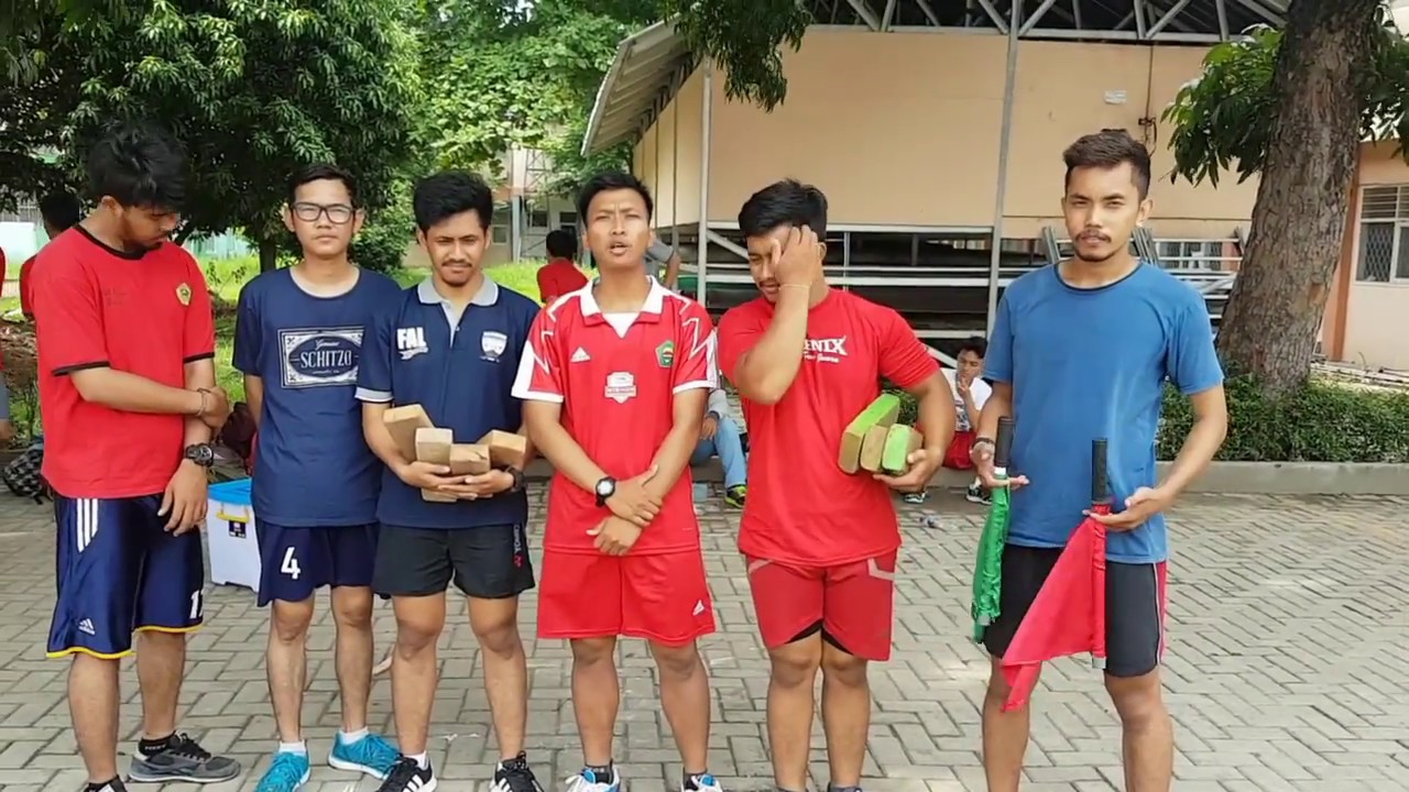 Olahraga Tradisional Lari Balok - YouTube