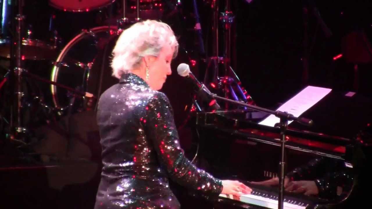 Heather Sullivan sings at the Star Princess cruise ship - YouTube