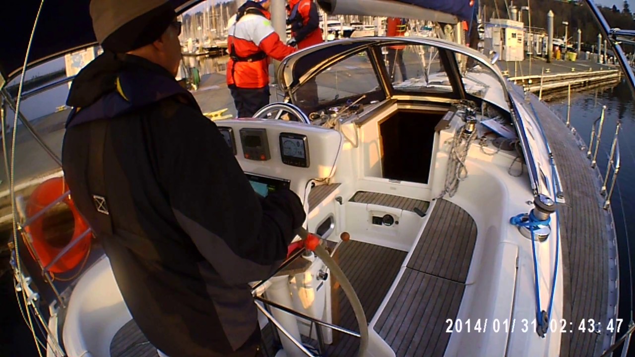 Video 1 - Departure - Swinging the stern out using an aft spring line ...