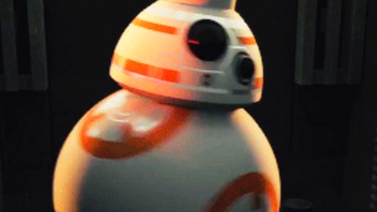 LEGO Star Wars: The Force Awakens - BB8 Millenium Falcon Race - YouTube