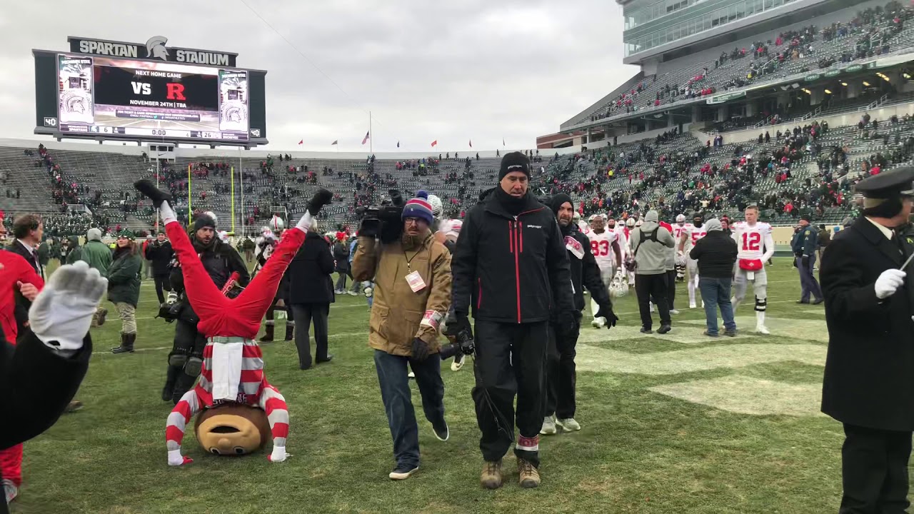 Buckeyes celebrate hard-fought win at Michigan State with fans - YouTube