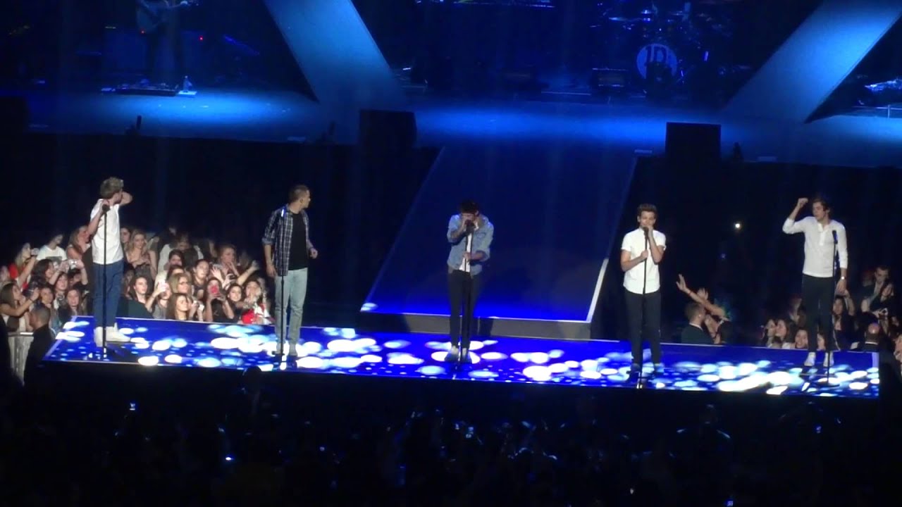 One Direction - Moments - Madison Square Garden - YouTube