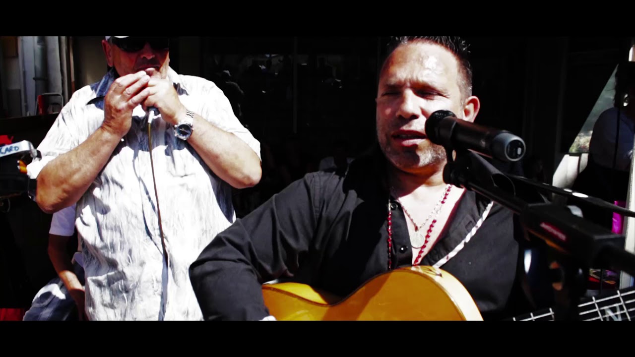 Mi Idolo Nicolas Reyes - YouTube