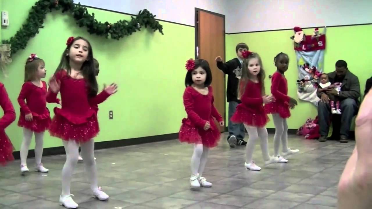 Dominick the Donkey - YouTube