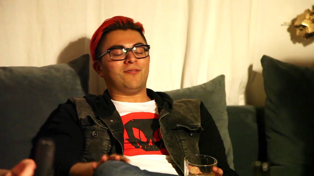 SPIDER-GWEN'S Robbi Rodriguez DwC Interview! - YouTube