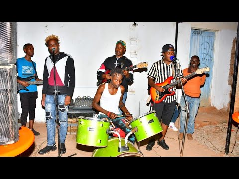 sala perfoming live matuu miami ilikua moto sana must watch - YouTube