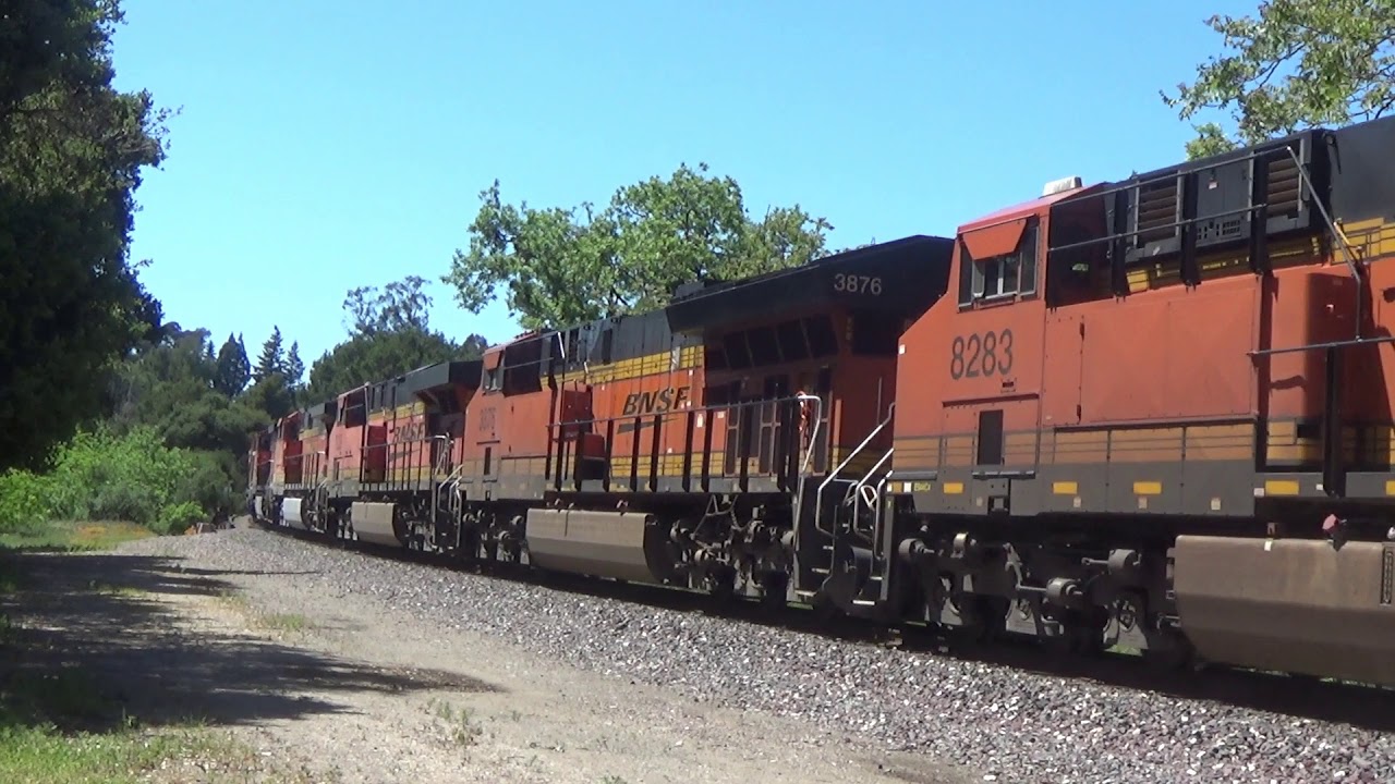 BNSF 7102 Heads a 12 Unit Power Move 26apr20 - YouTube