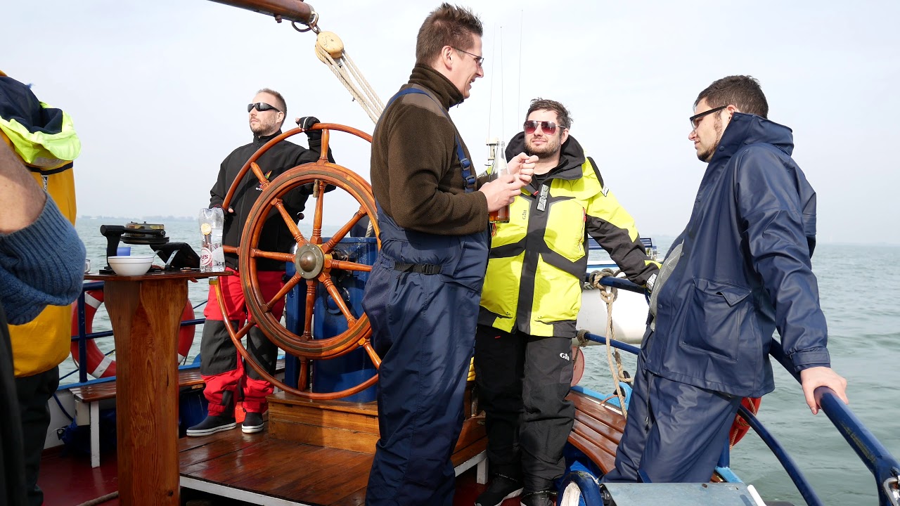 Zeilschip Klipper Sperwer op IJsselmeer en Markermeer - YouTube