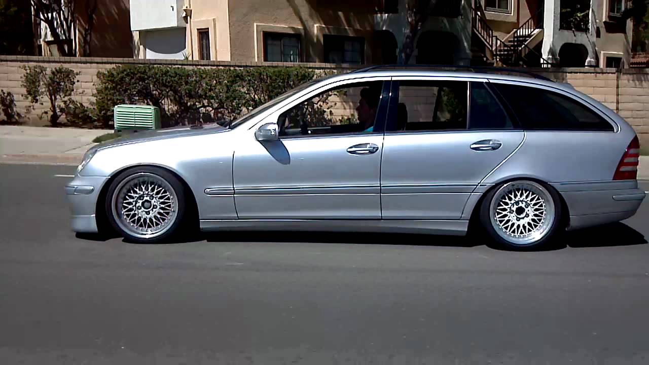 Slammed w203 wagon cruisin the BLVD - YouTube