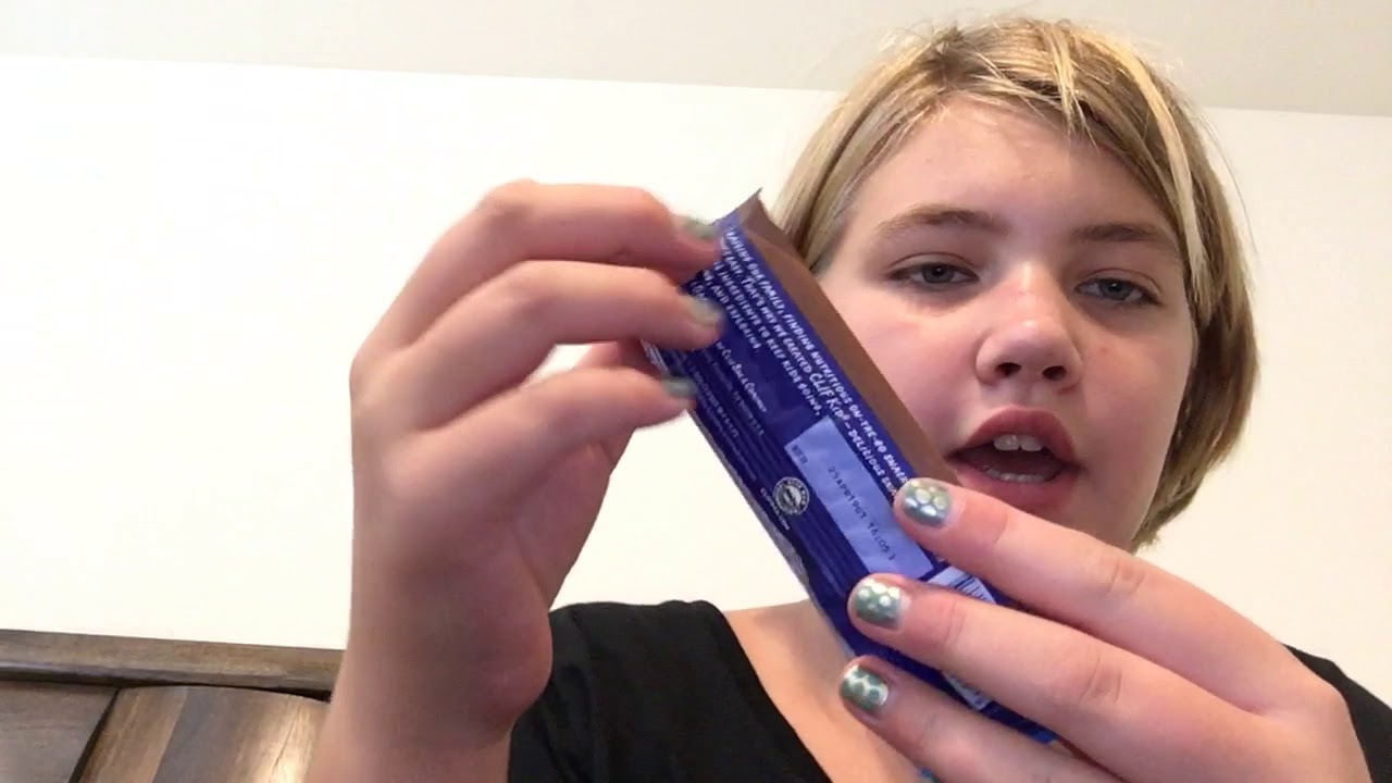 eating-a-z-bar-youtube